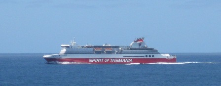 Crossing Bass Strait from Melbourne to Devonport on the Spirit of ...
